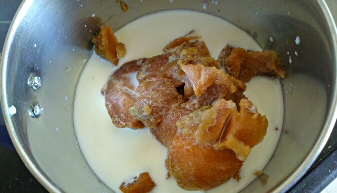 Chikoo Milkshake|Sapota Milkshake Recipe for Kids - My Little Moppet