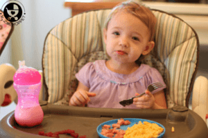 7 Easy Ways to Help your Toddler Chew Food