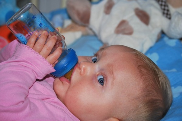 10 Steps for Weaning from a Bottle to a Sippy Cup