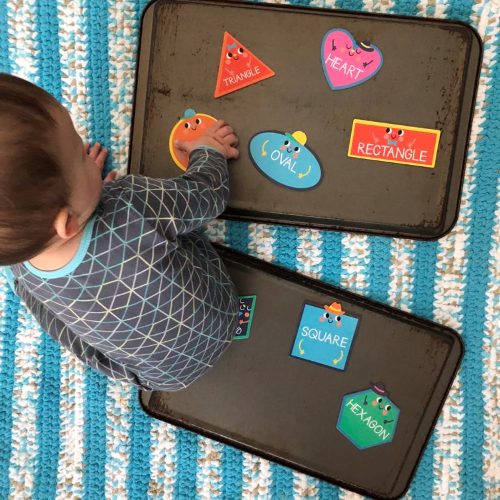 36 Fine Motor Activities for Babies and Toddlers (Age Wise Guide)